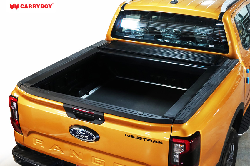 Electric Retractable Hard Tonneau Cover | Aluminum Roll-Up | Rolling ...